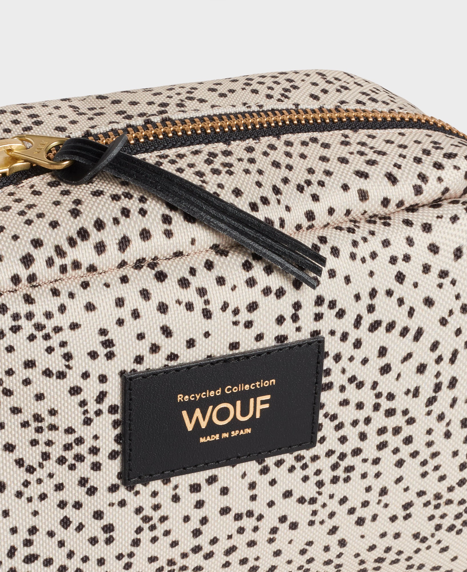 WOUF Vivianne Toiletry Bag | typopoetry